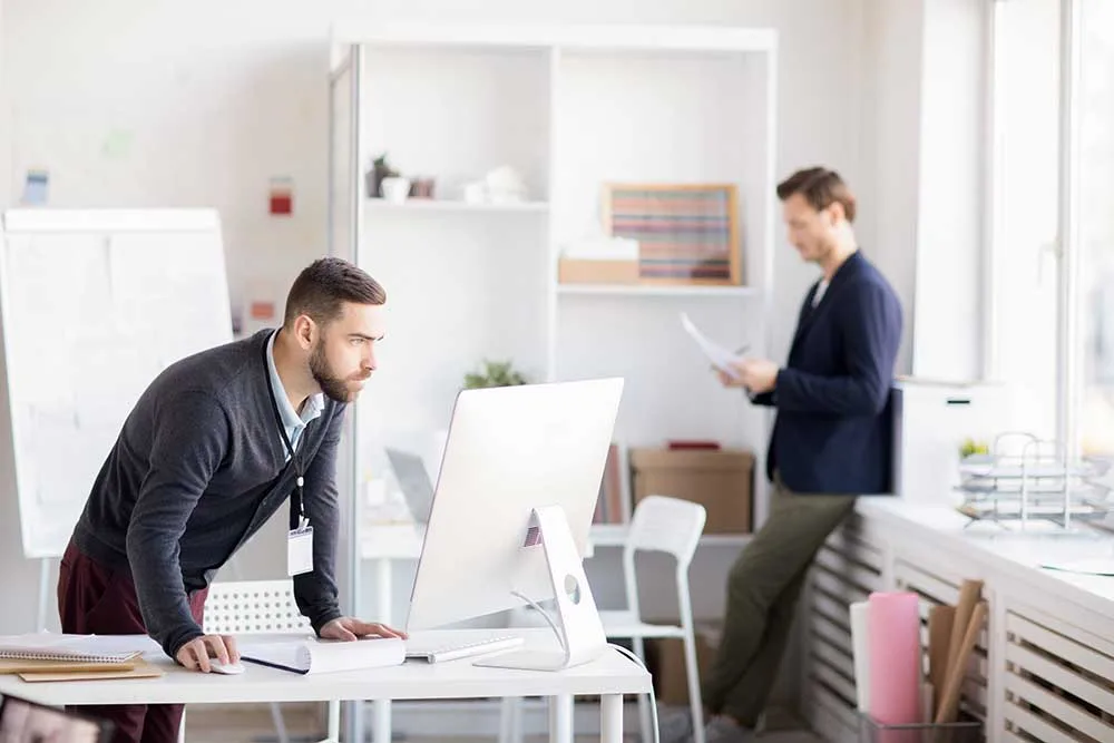 Start-Up Office einrichten: Tipps & Schnäppchen für Gründer! - Startups ...
